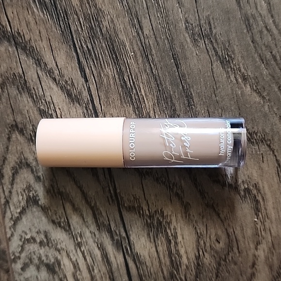 Colourpop | Makeup | Colour Pop Hyaluronic Creamy Concelear | Poshmark